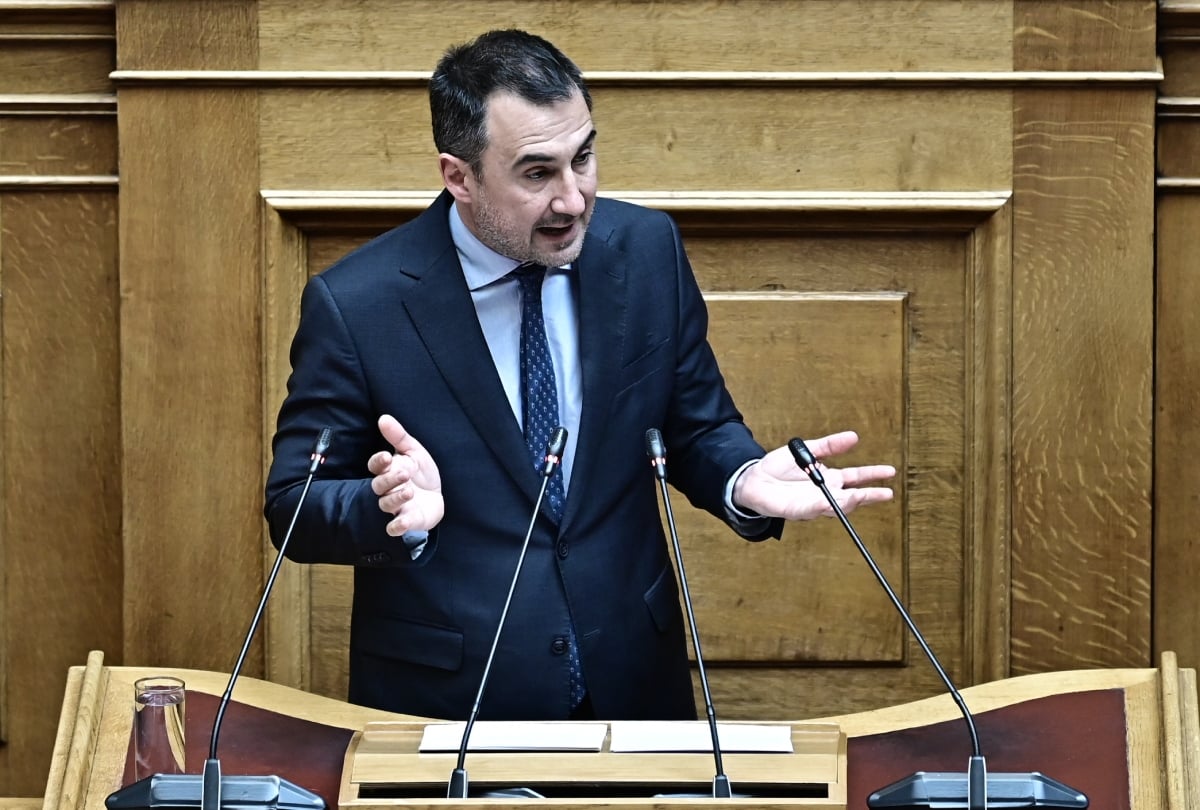 Χαρίτσης για τα εξοπλιστικά: «Με το εξοπλιστικό ο πρωθυπουργός κάνει ...