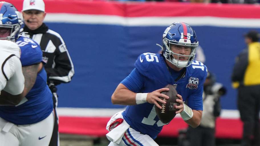Giants Re-sign QB Tommy DeVito | News Briefs