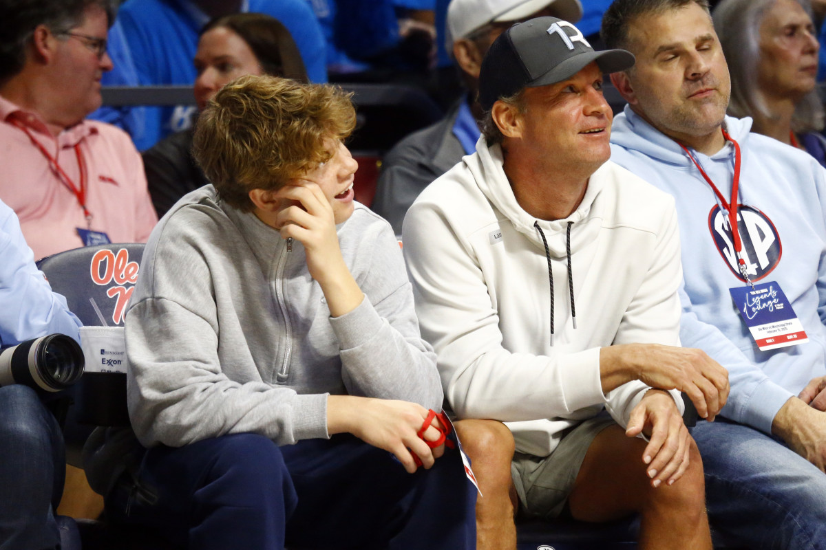 Lane Kiffin trolls Tennessee fans after basketball loss to Ole Miss ...