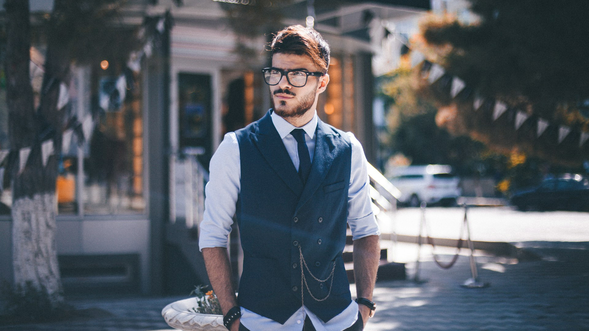 20 Fashionable Men's Accessories Guys Can Rock
