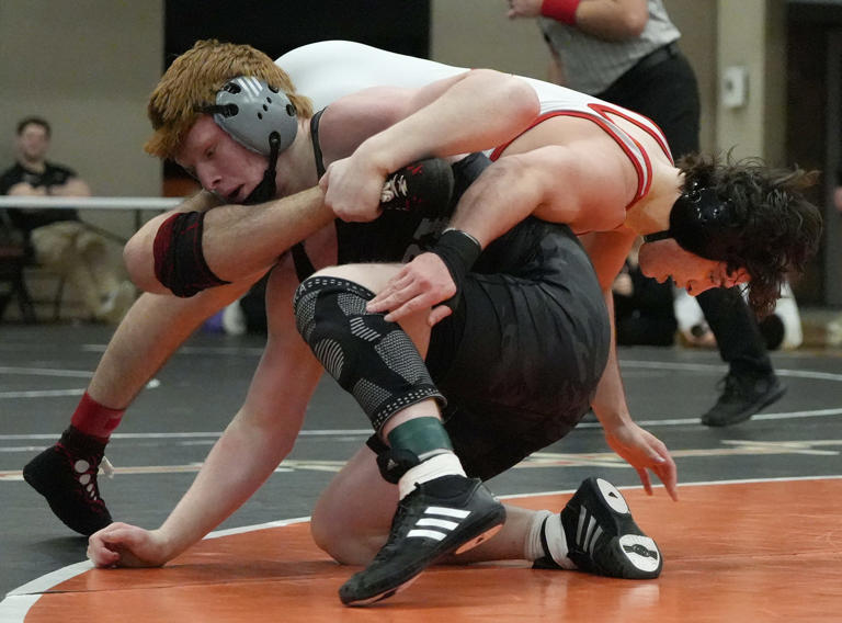 Greater Akron/Canton wrestlers qualify for OHSAA state tournament