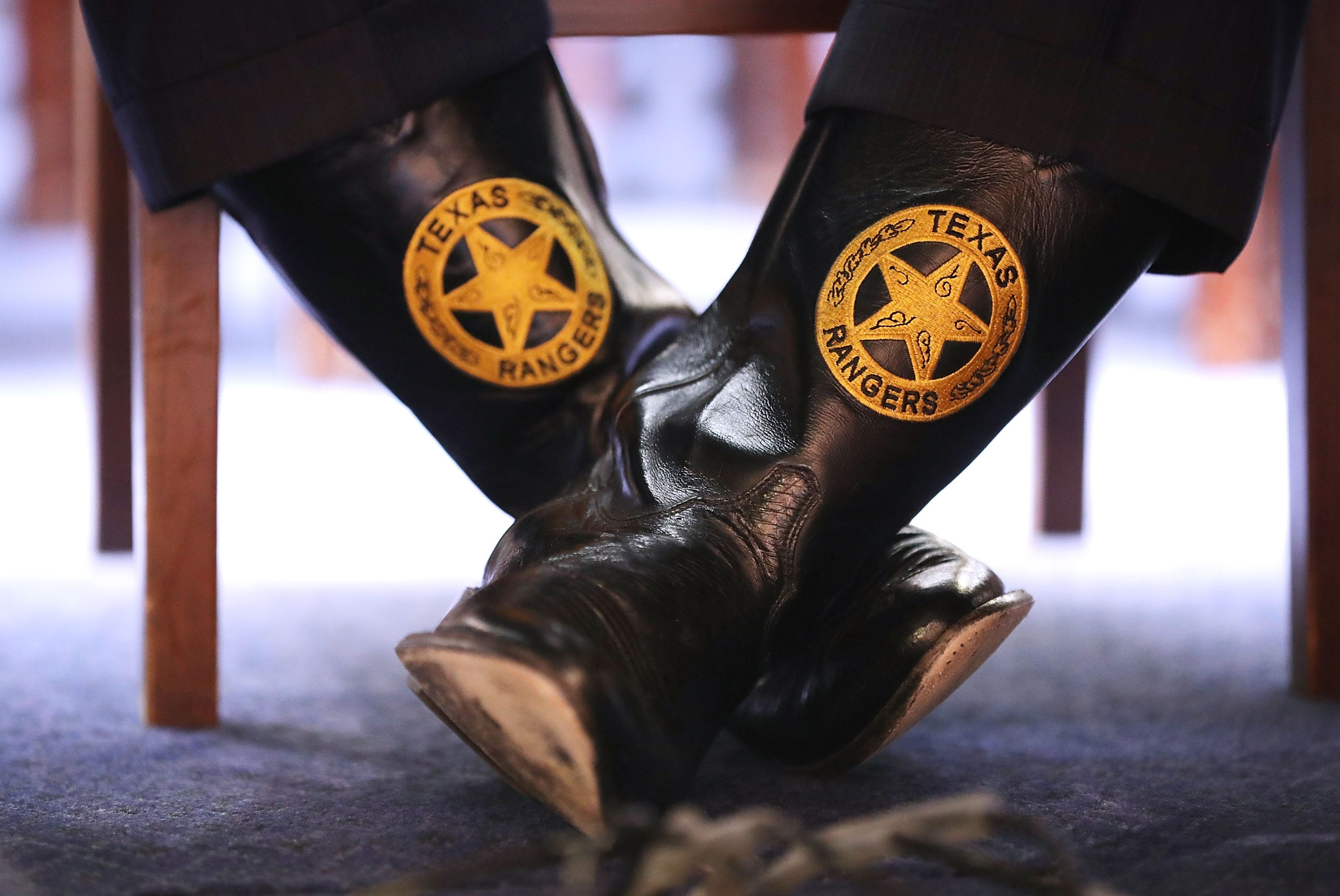 'Armed and dangerous': Police seek 2 men in killing of Texas rapper G ...