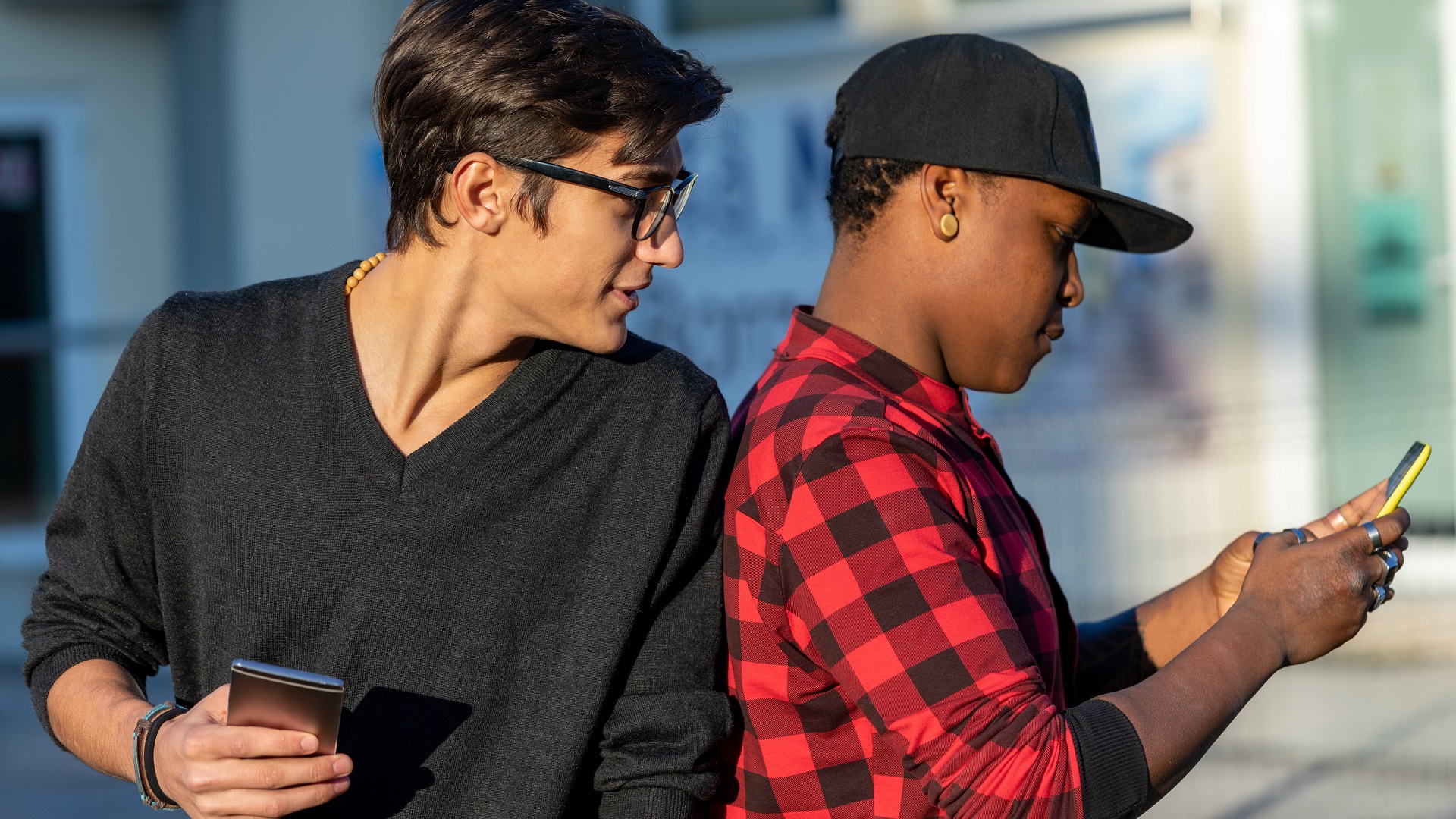 3 Signs You Should Ignore the Financial Advice Your Friend Is Giving You