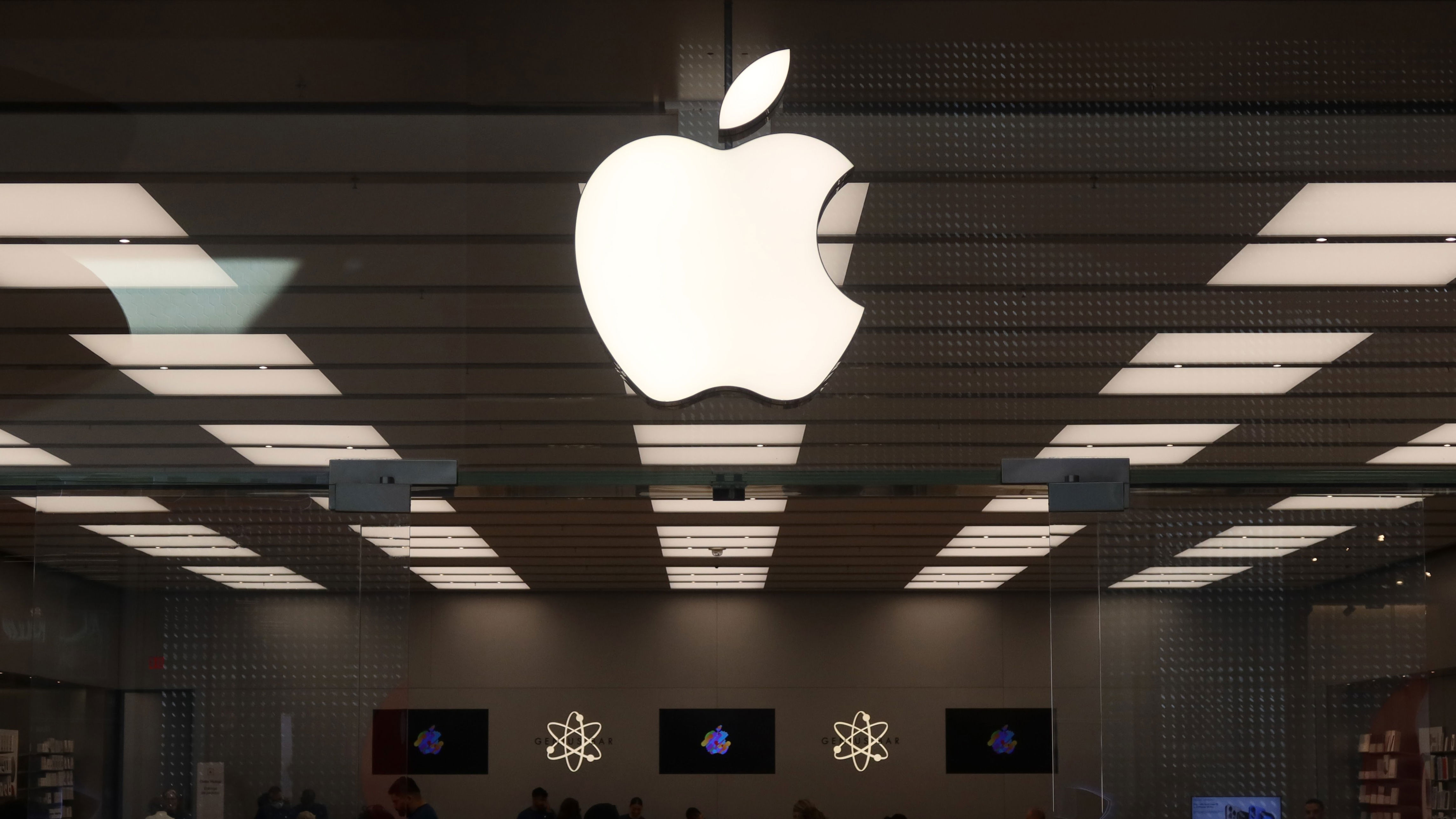 Foldable iPhone Rumors Tip 2026 Launch, $2,000+ Price Tag