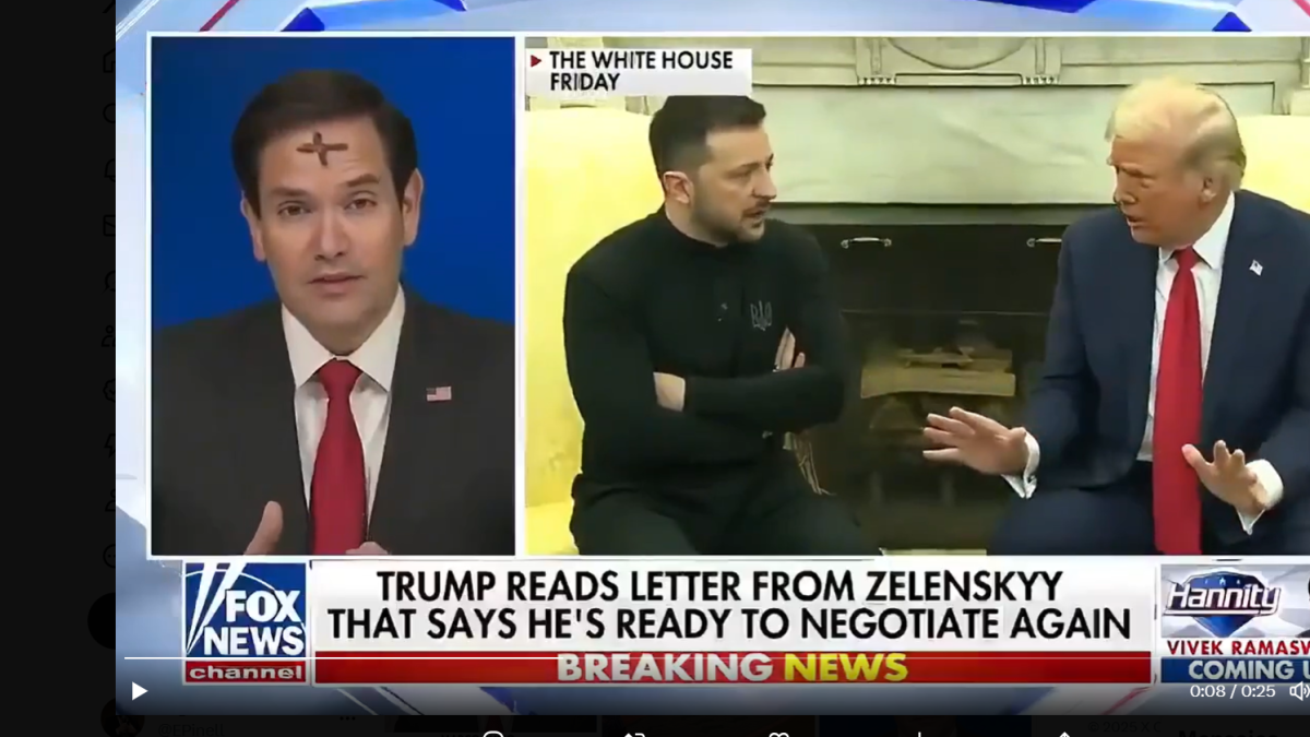 Marco Rubio muestra con orgullo su fe al dar una entrevista con la cruz ... Marco Rubio muestra con orgullo su fe al dar una entrevista con la cruz ...