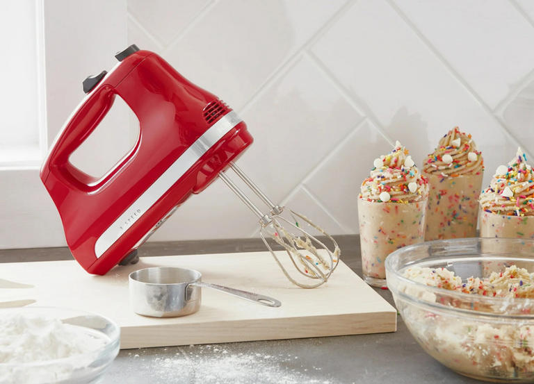 20 Kitchen Items From Walmart That Will Turn You Into An Expert Baker