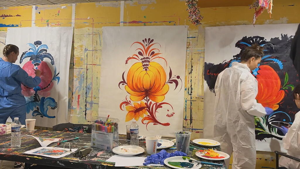 Mural Arts unveils two paintings created by artists from Philadelphia ...