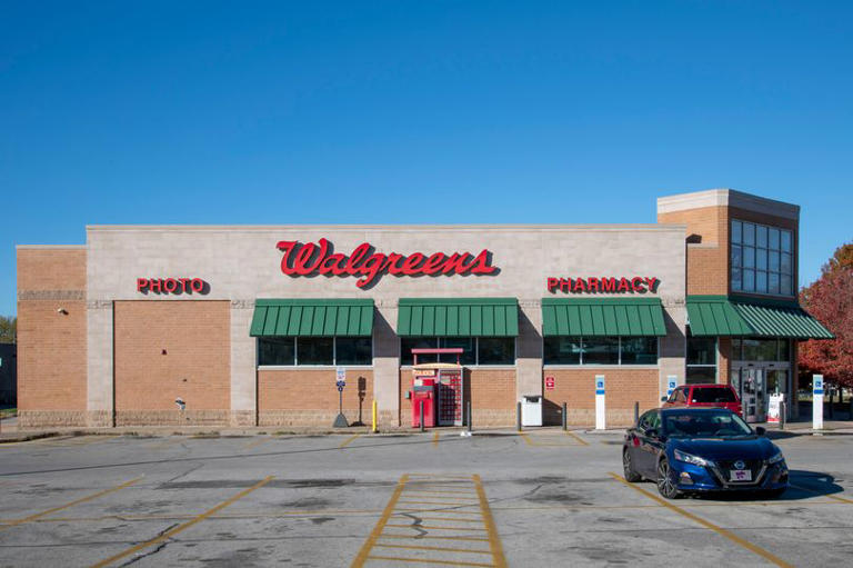 Walgreens makes major announcement as it signs $10BN deal to end 100 ...