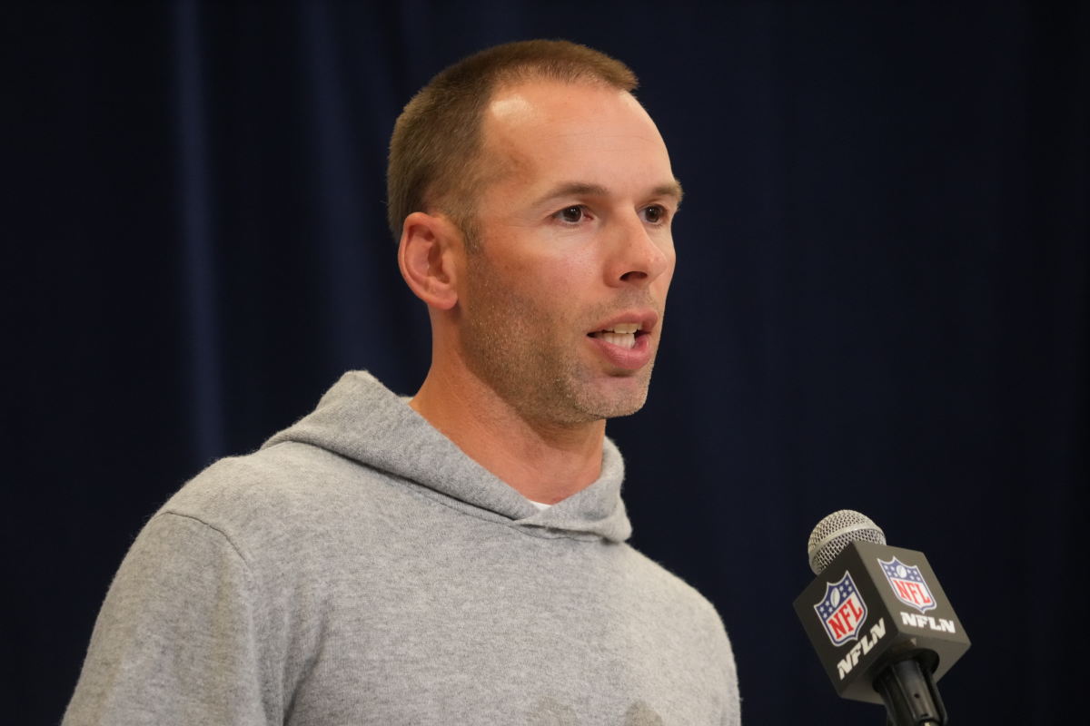 Jonathan Gannon's Sideline Behavior Towards Player Sparks NFLPA ...