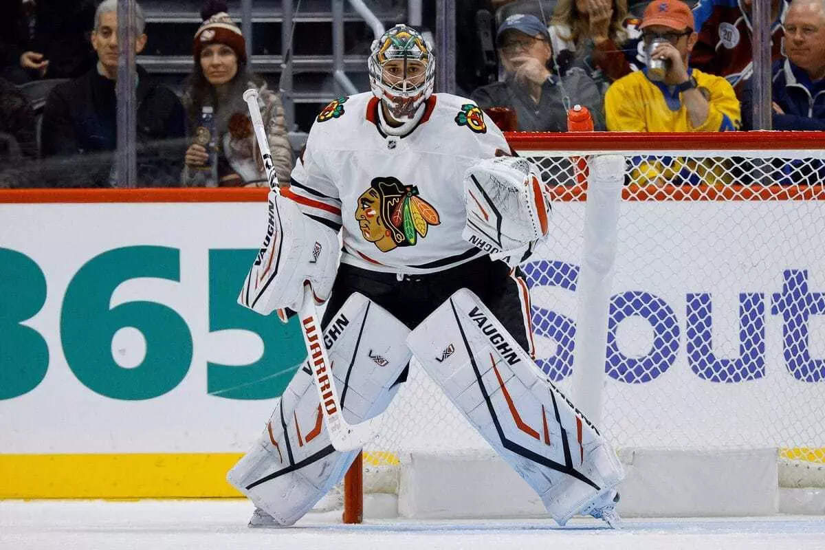 NHL Trade Rumors: Chicago Blackhawks are reportedly considering trading ...