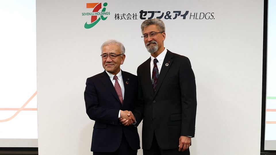 7-Eleven’s Japanese owner appoints American CEO to fend off $47 billion ...
