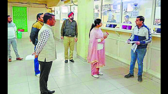 Ludhiana: 20 staffers found absent during mayor’s surprise check