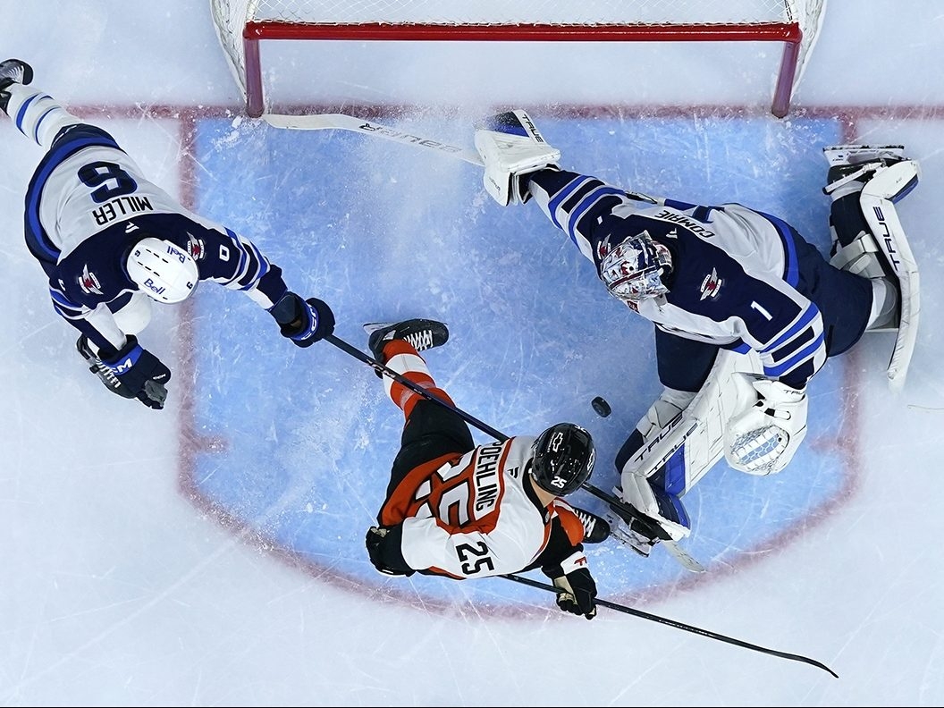 Jets end losing streak, offence busts out, as trade deadline looms