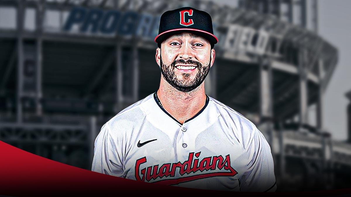 Guardians agrees to contract with ex-outfielder as pitcher