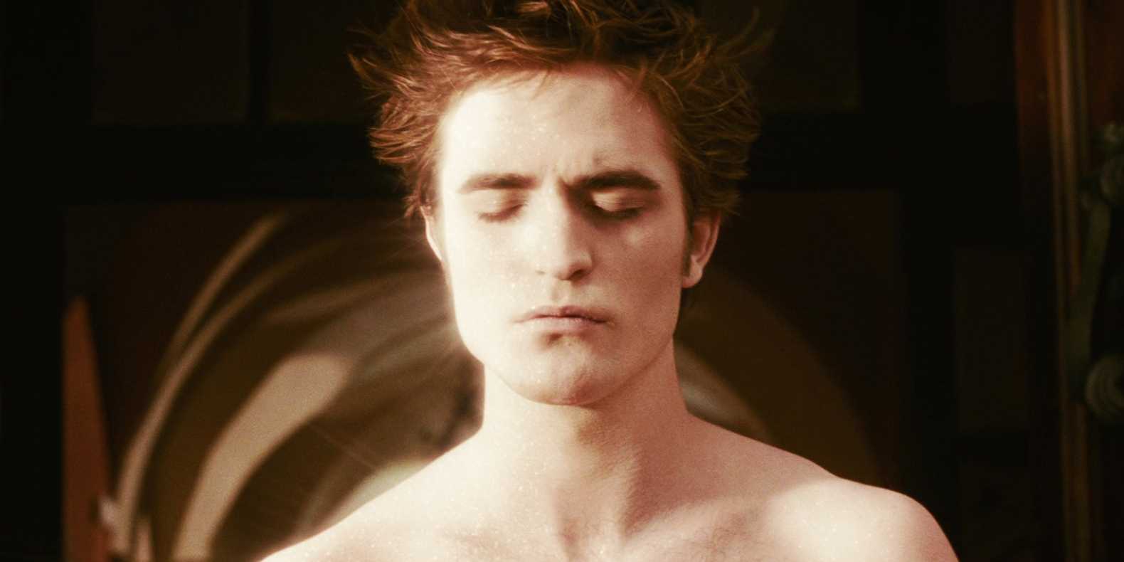 Why Edward Cullen’s Death Plan In Twilight: New Moon Never Made Sense