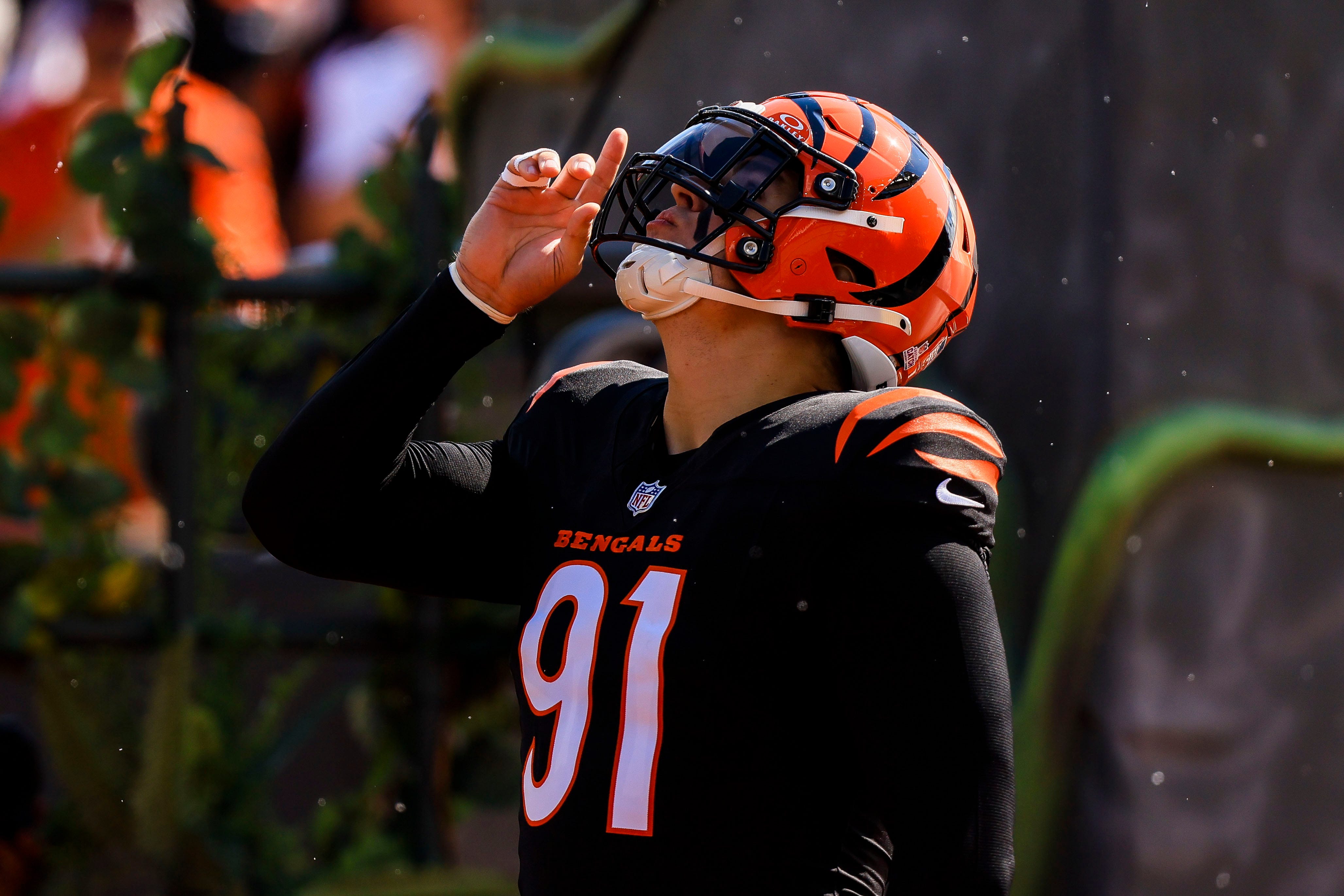 Bengals fans go nuclear after Trey Hendrickson trade permission granted