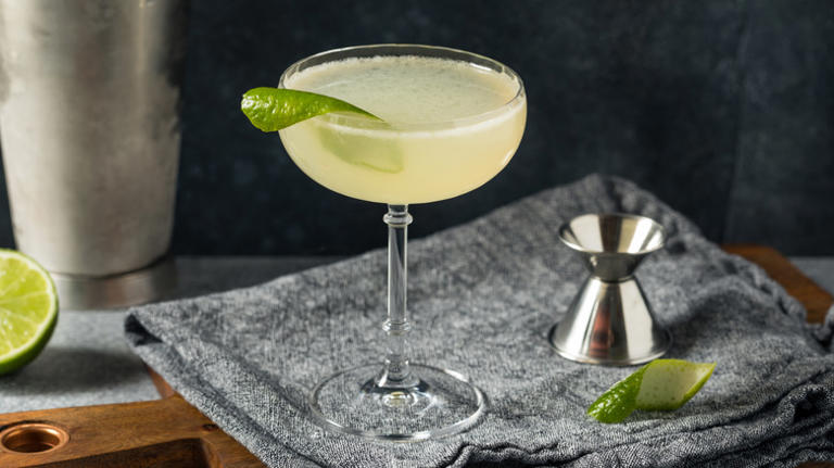 The Unique Origins Of The Iconic Gimlet Cocktail