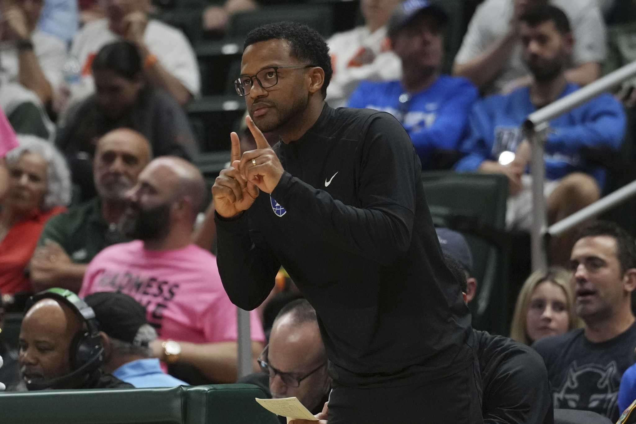 Former Bellaire and UT star Jai Lucas to lead Miami basketball program