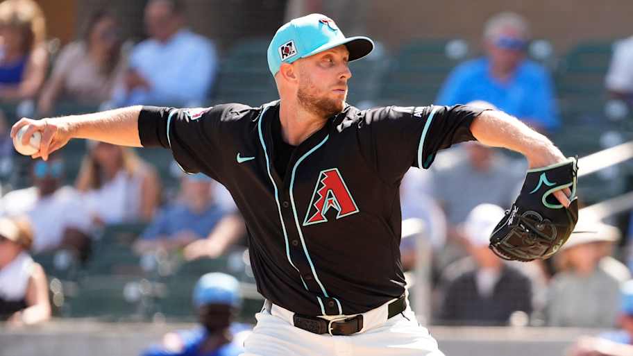 Merrill Kelly and the D-backs Take On Mariners in Evening Matchup