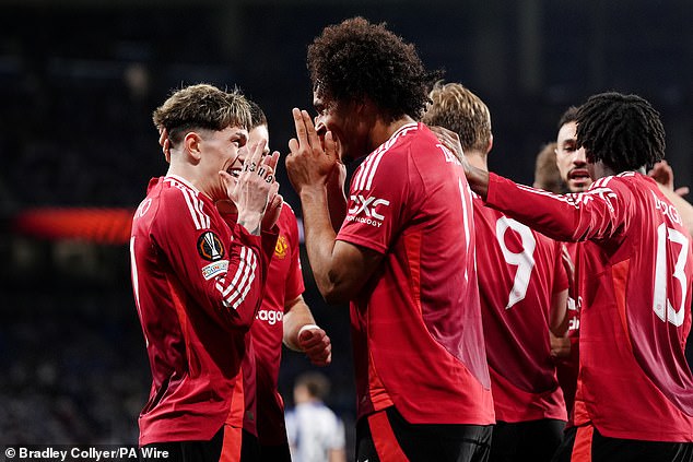 Alejandro Garnacho was 'SULKING' after being substituted in Man United ...