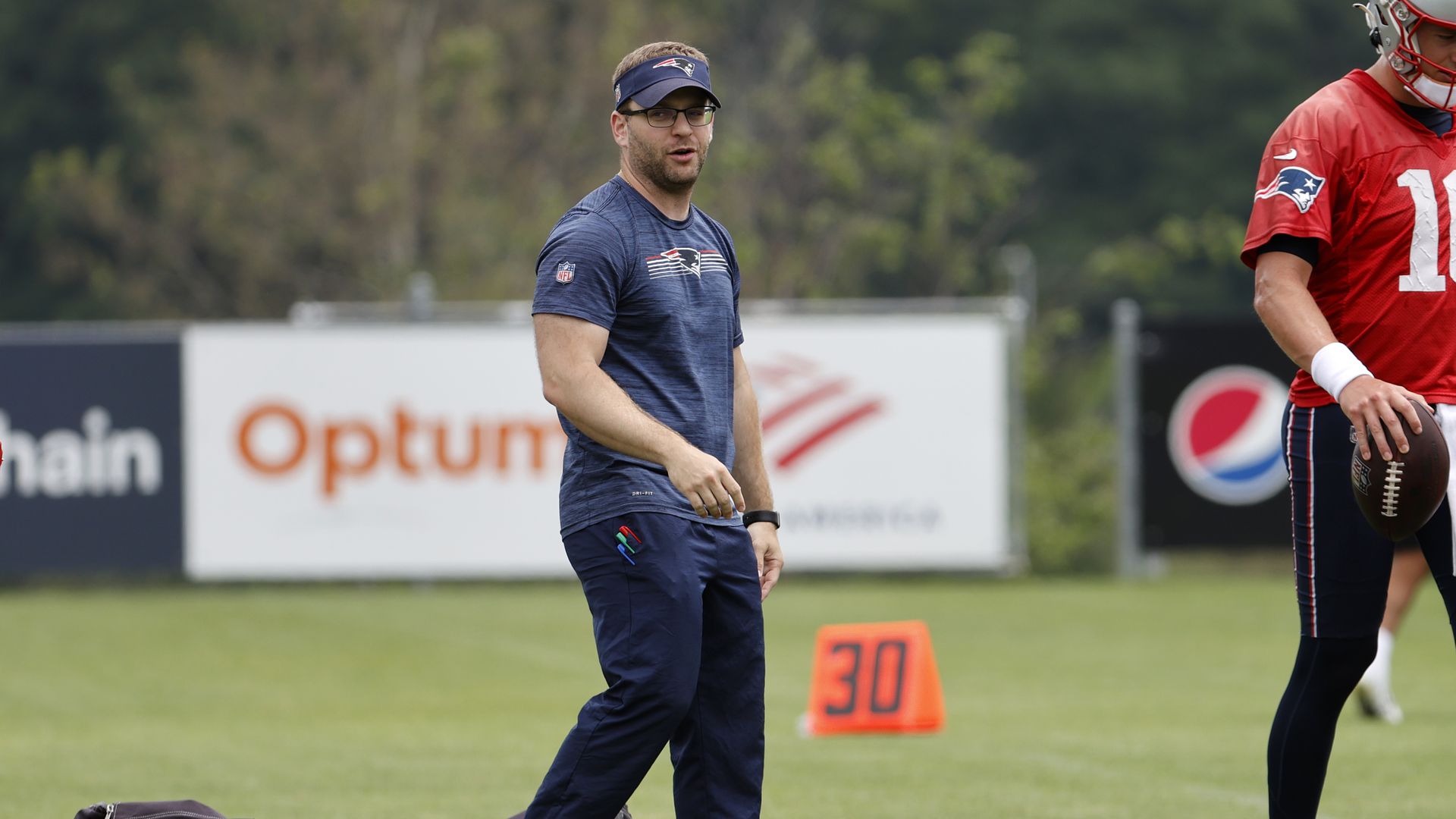 Ex-Patriots assistant Evan Rothstein hired by Broncos