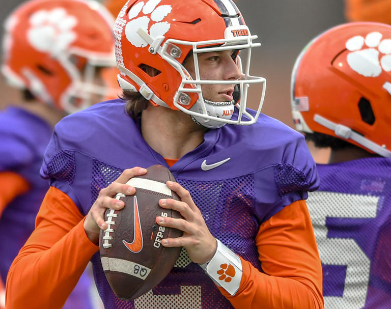 5 Key Storylines to Follow Closely in Clemson Football's Spring Practice
