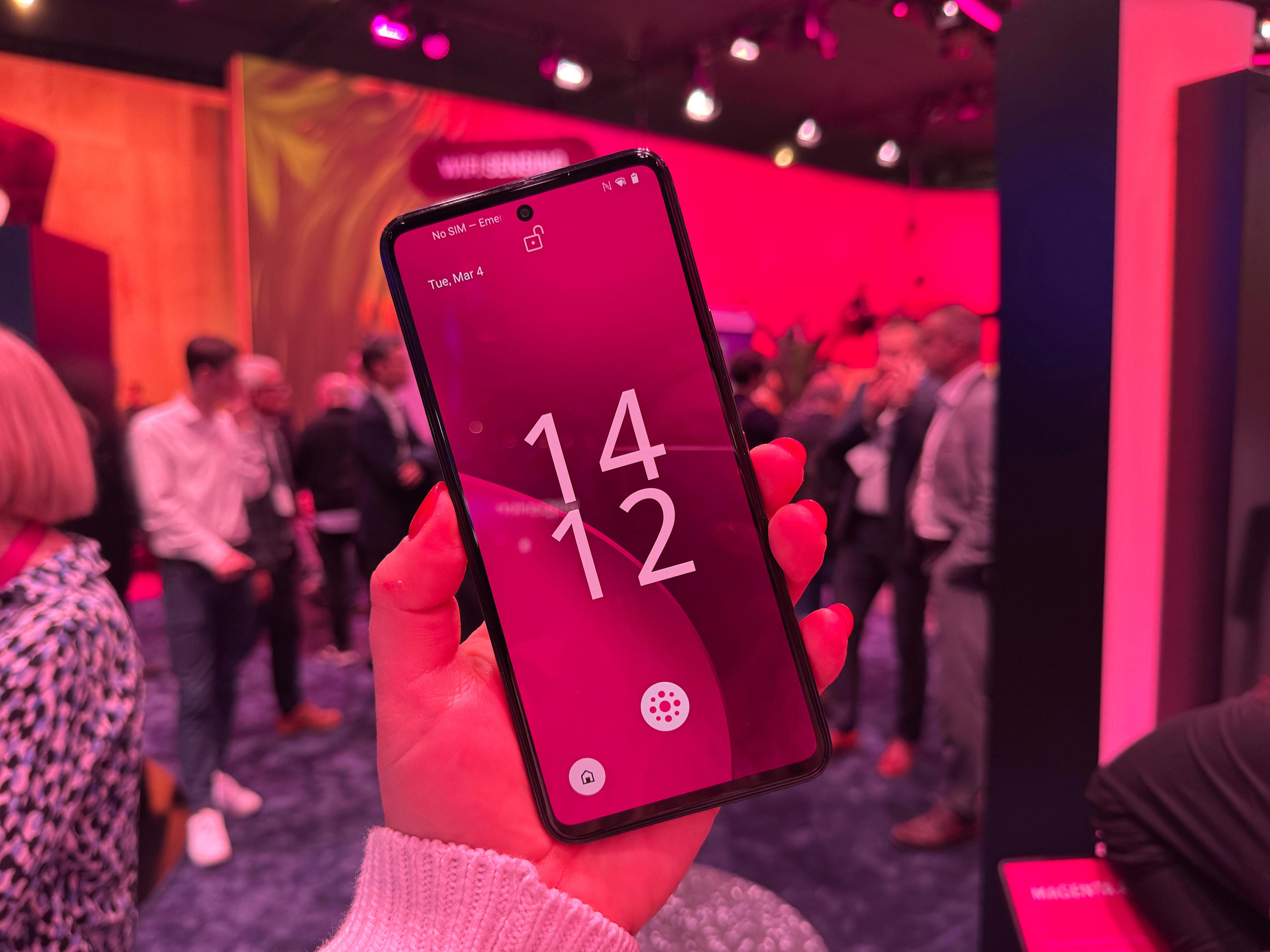 AI Takes Center Stage on Deutsche Telekom's Perplexity Phone and I ...