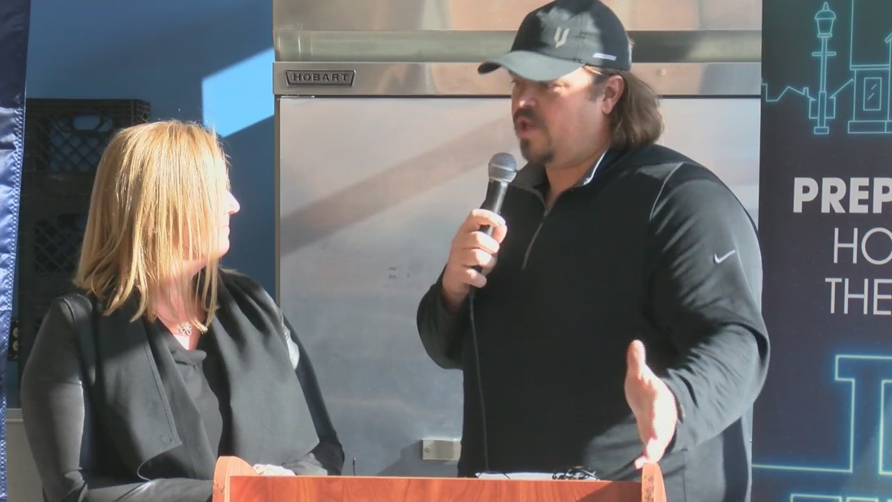 Packers Hall of Famer Mark Tauscher kicks off 8-week Green Bay cooking ...