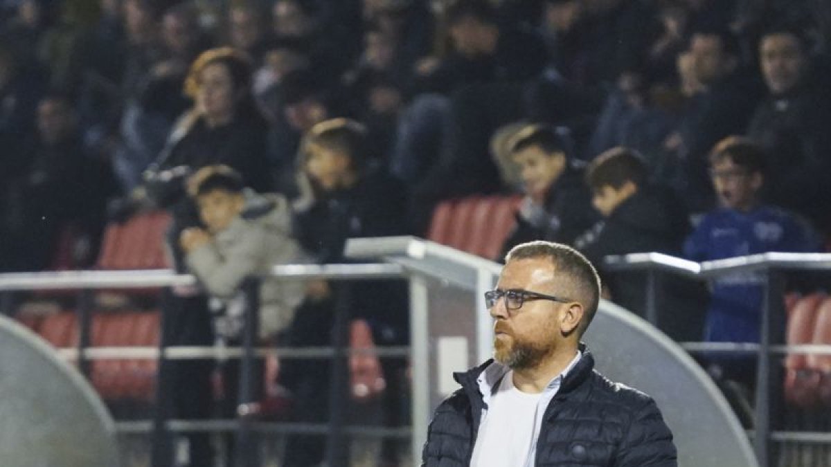 Javi Rey llega a los 30 encuentros