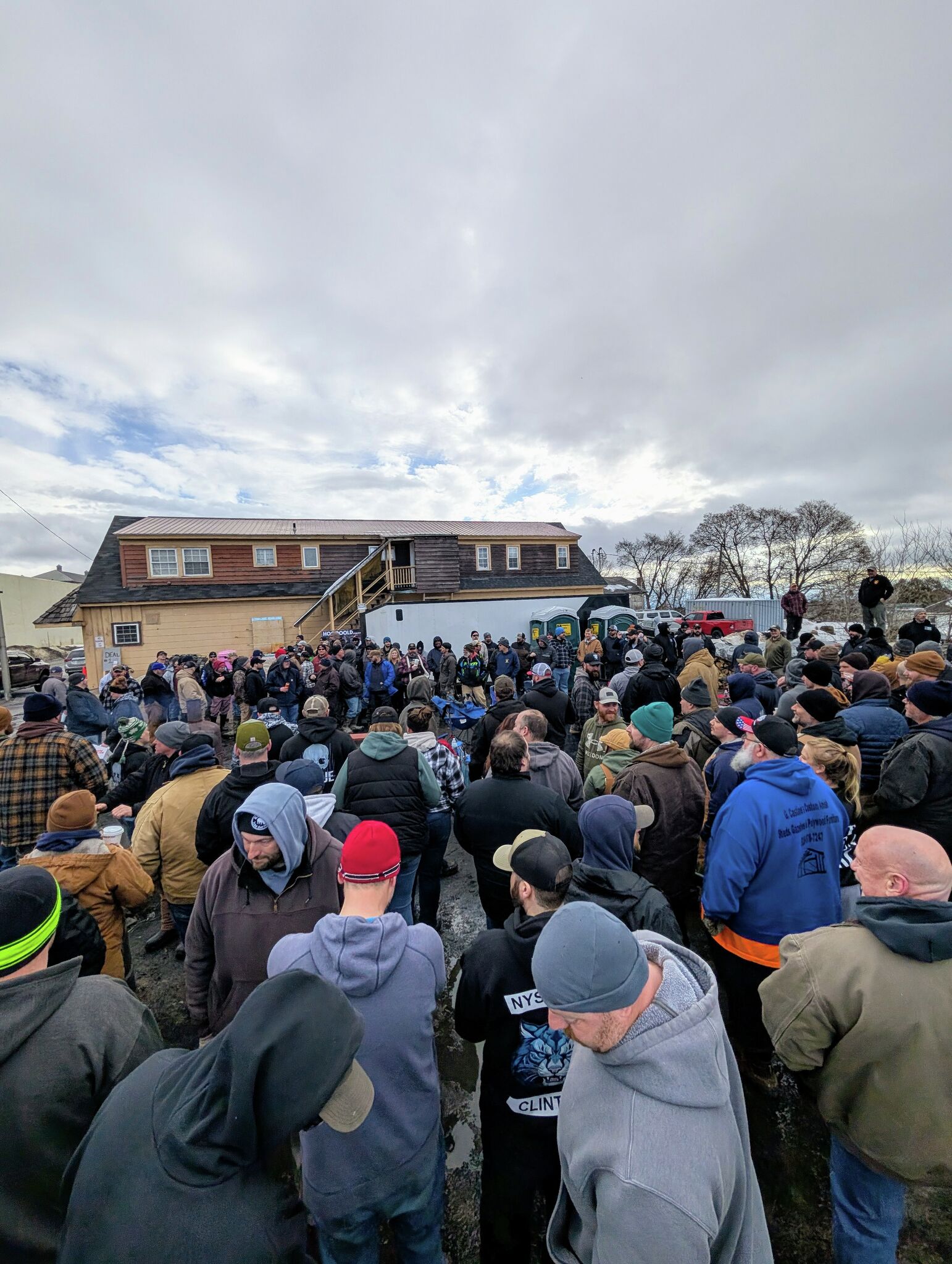 Governor's office reviewing new agreement to end prison strike