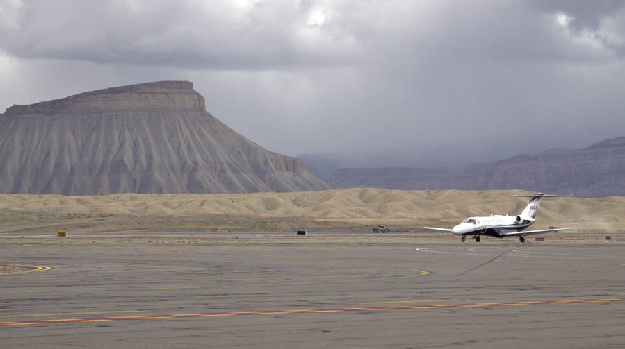 GJT receives an additional $38 million FAA grant for runway project