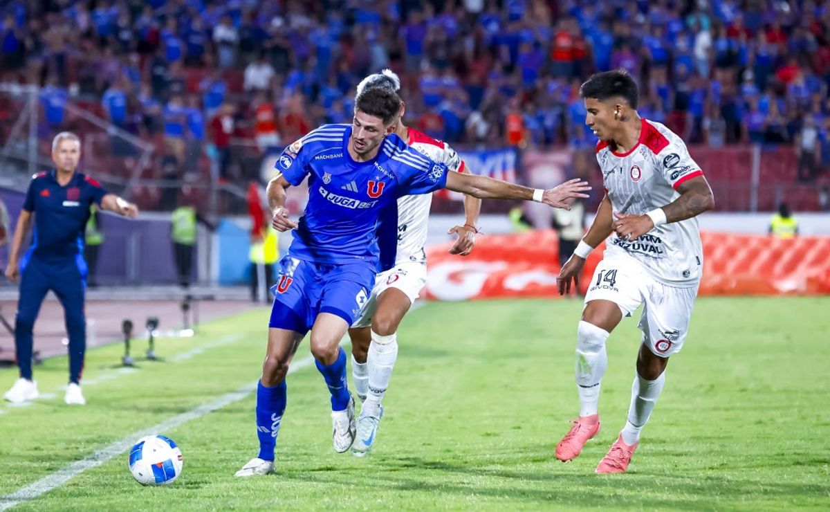 U de Chile entra en polémica con la ANFP por las calcetas cortadas: “En ...