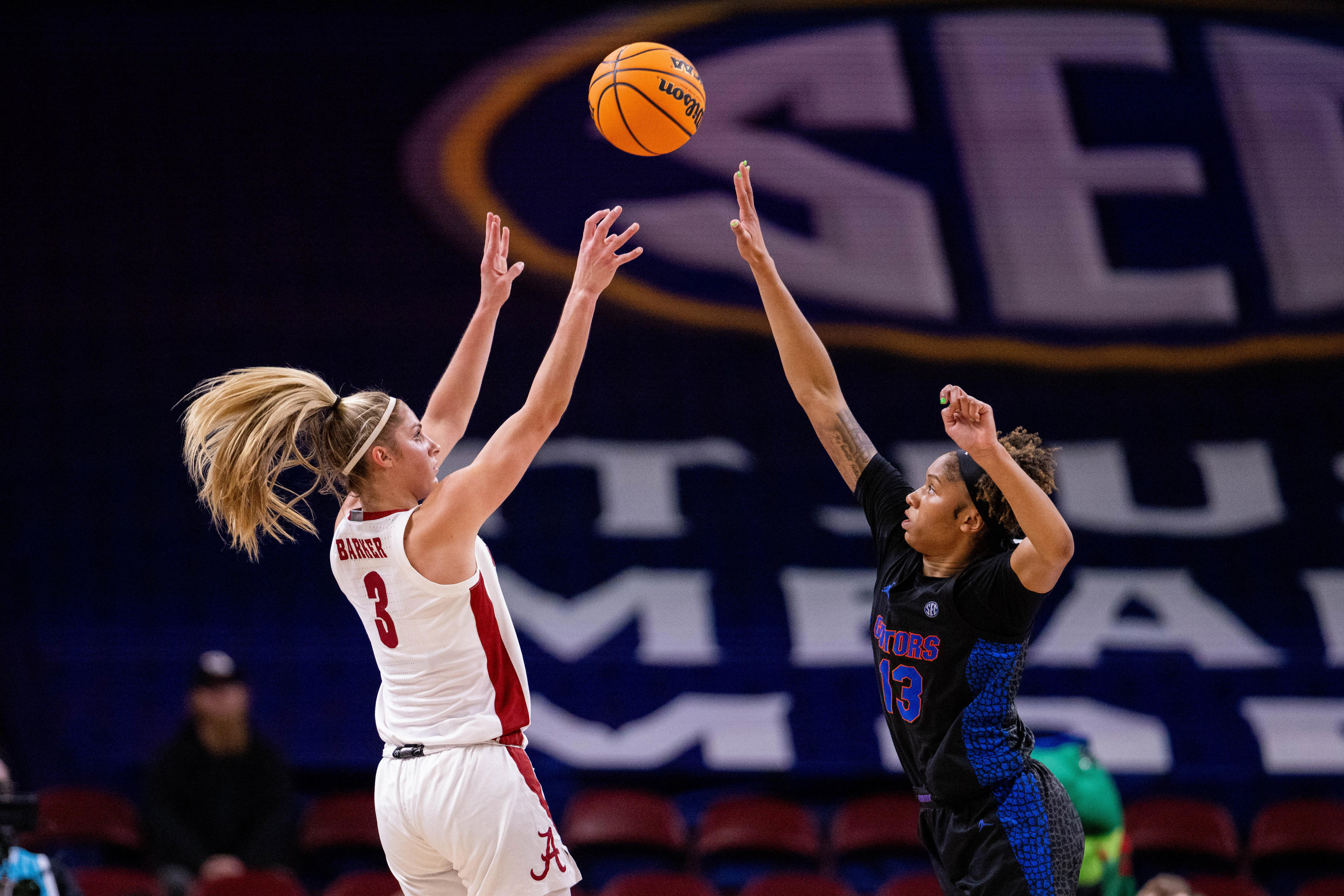 Meet Sarah Ashlee Barker, Alabama women's basketball's senior do-it-all ...