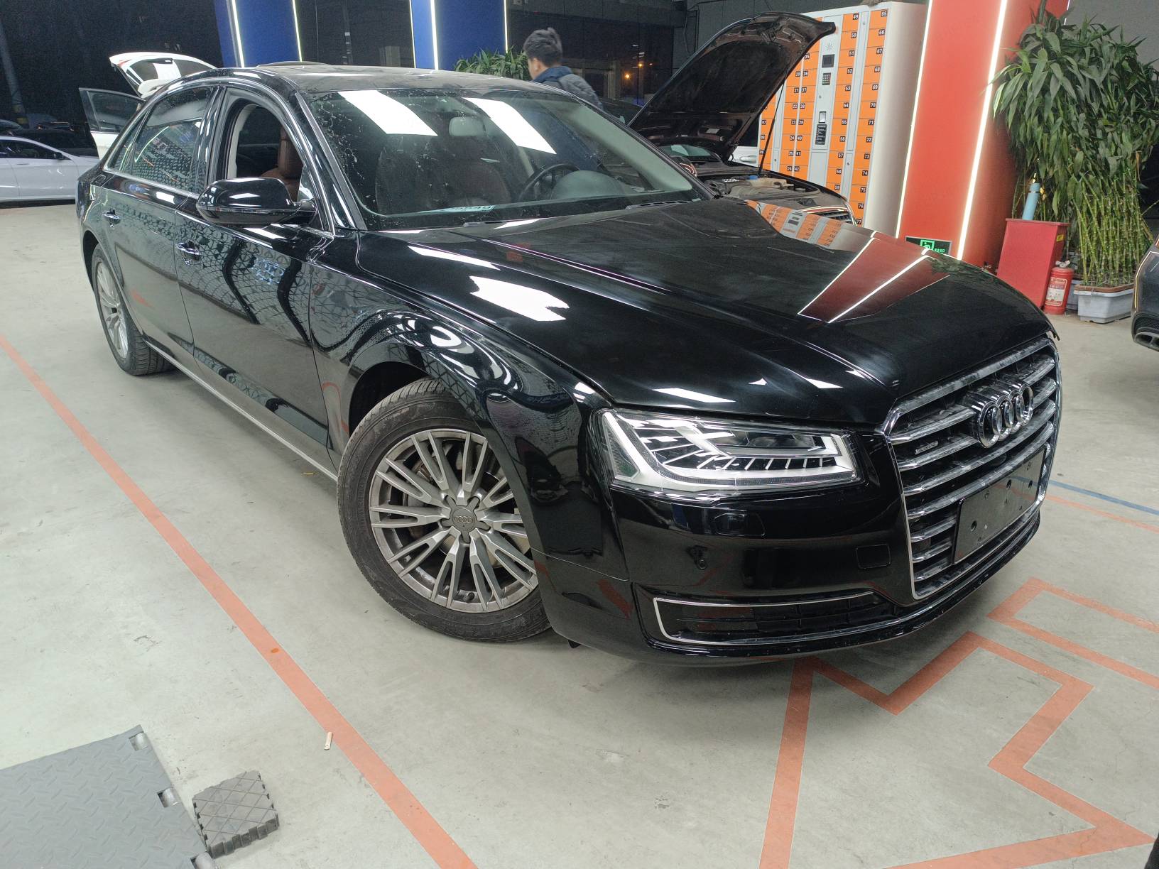 奥迪 奥迪A8 2016款 A8L 45 TFSI quattro舒适型实拍图