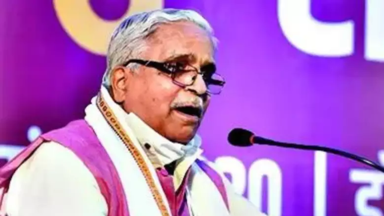 Row as sr RSS neta says ‘not must to learn Marathi in Mumbai’