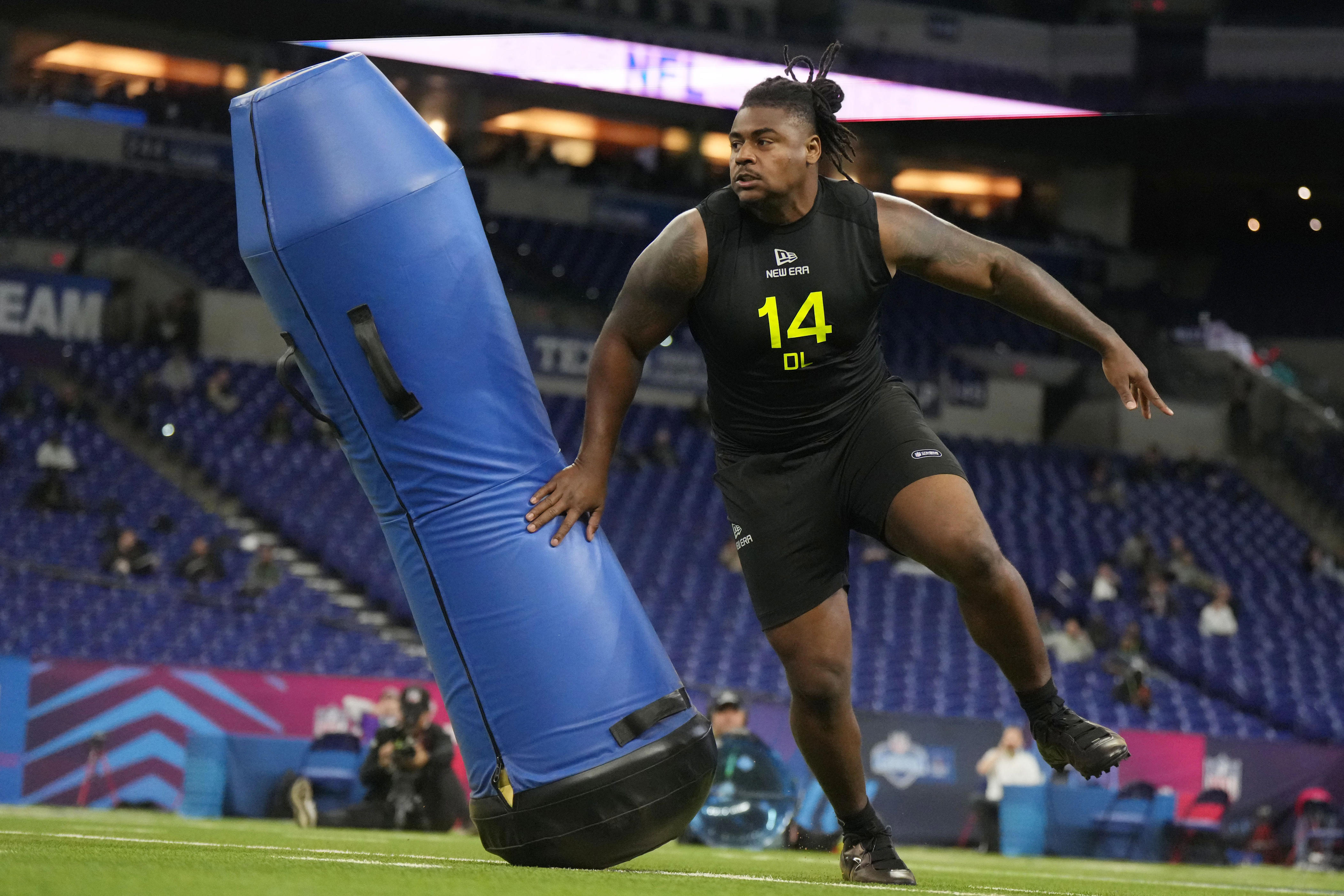 NFL Draft profile and projection for defensive lineman Ty Hamilton
