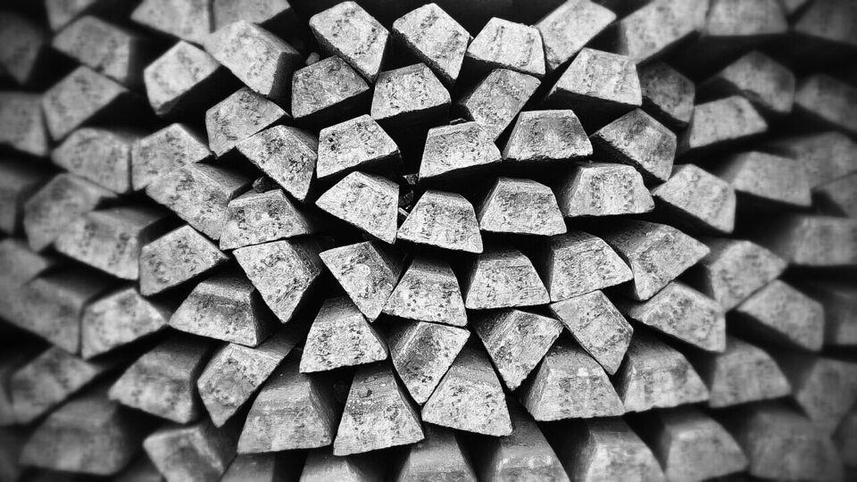 Silver Price Outlook: Experts predict white metal to reach ₹1.17 lakh ...