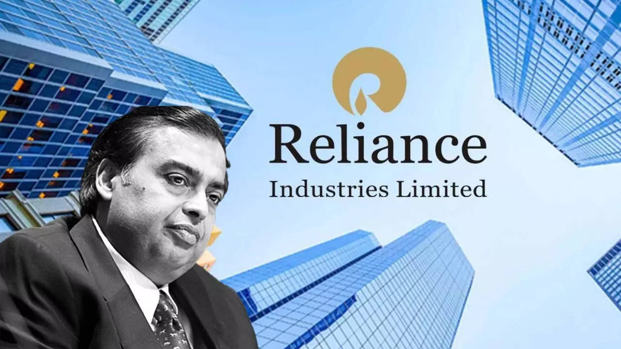 Ambani-led Reliance Industries Loses Rs 5.4 Lakh Crore In FII Sell-Out ...