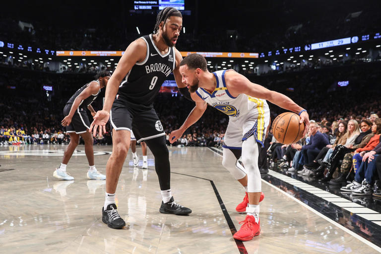Steph Curry hits 'night night' celebration after dagger 3-pointer vs. Nets