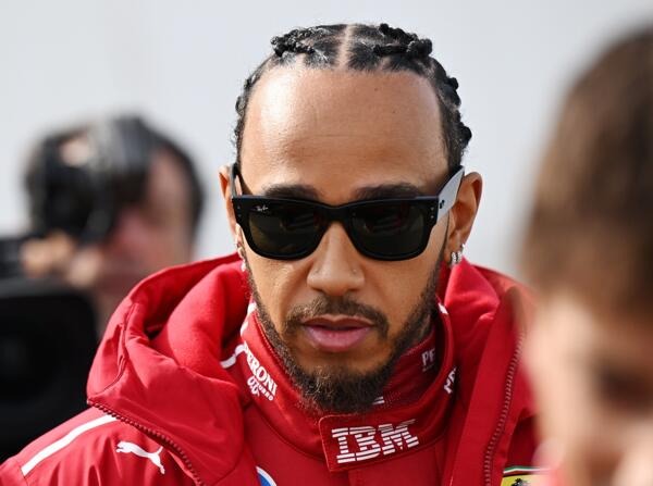 Lewis Hamilton trauert Rolle in "Top Gun" nach: "Habe innerlich geweint"