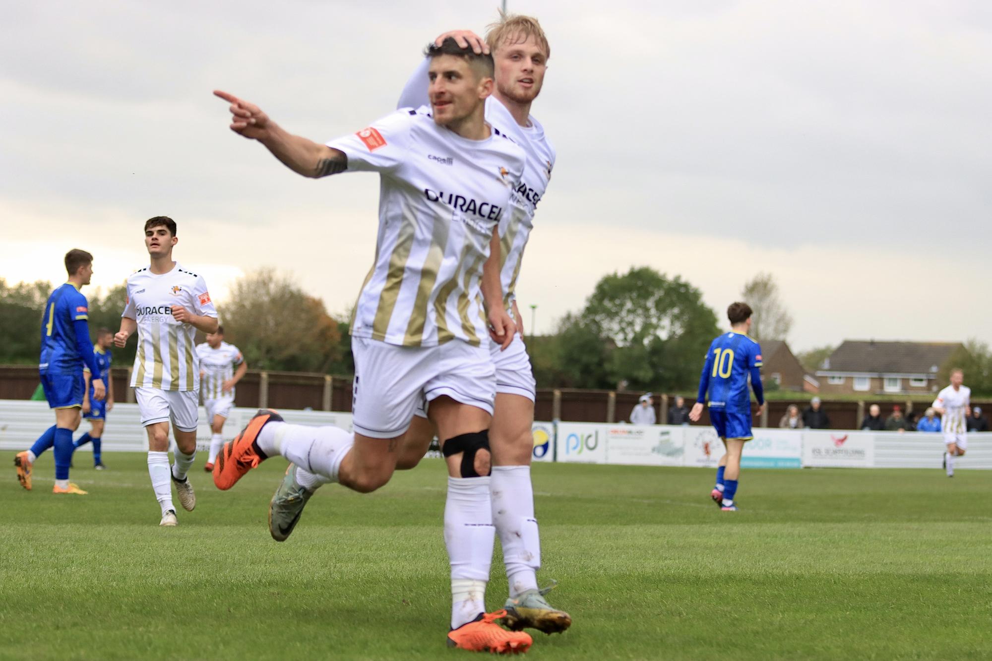 Relegation battlers Bridlington Town target third win in a row at Consett