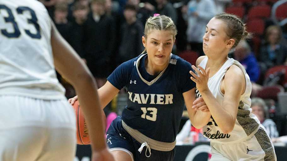 Underdog Cedar Rapids Xavier does it again, reaches 4A final