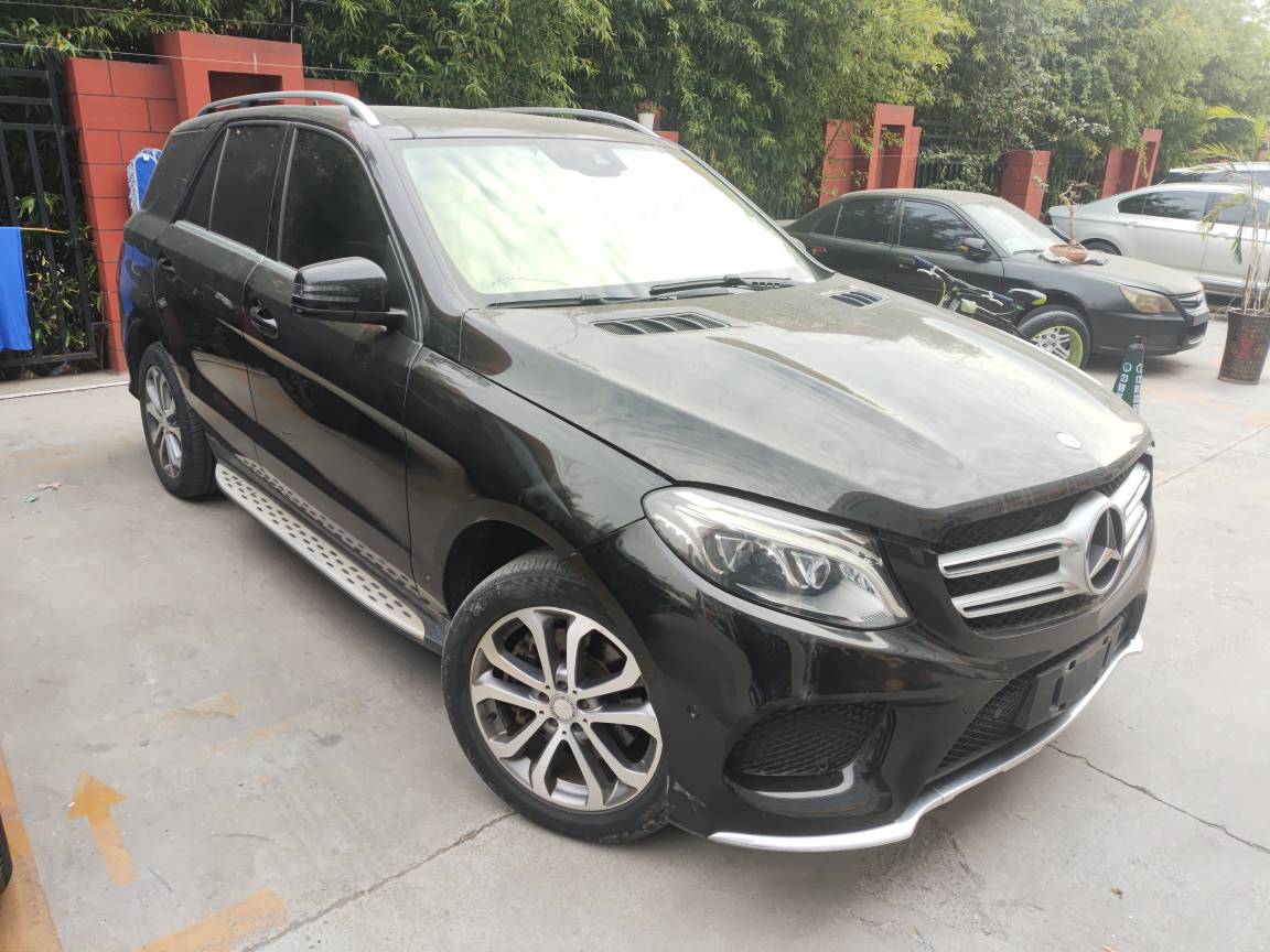 奔驰 奔驰GLE 2015款 GLE 320 4MATIC实拍图