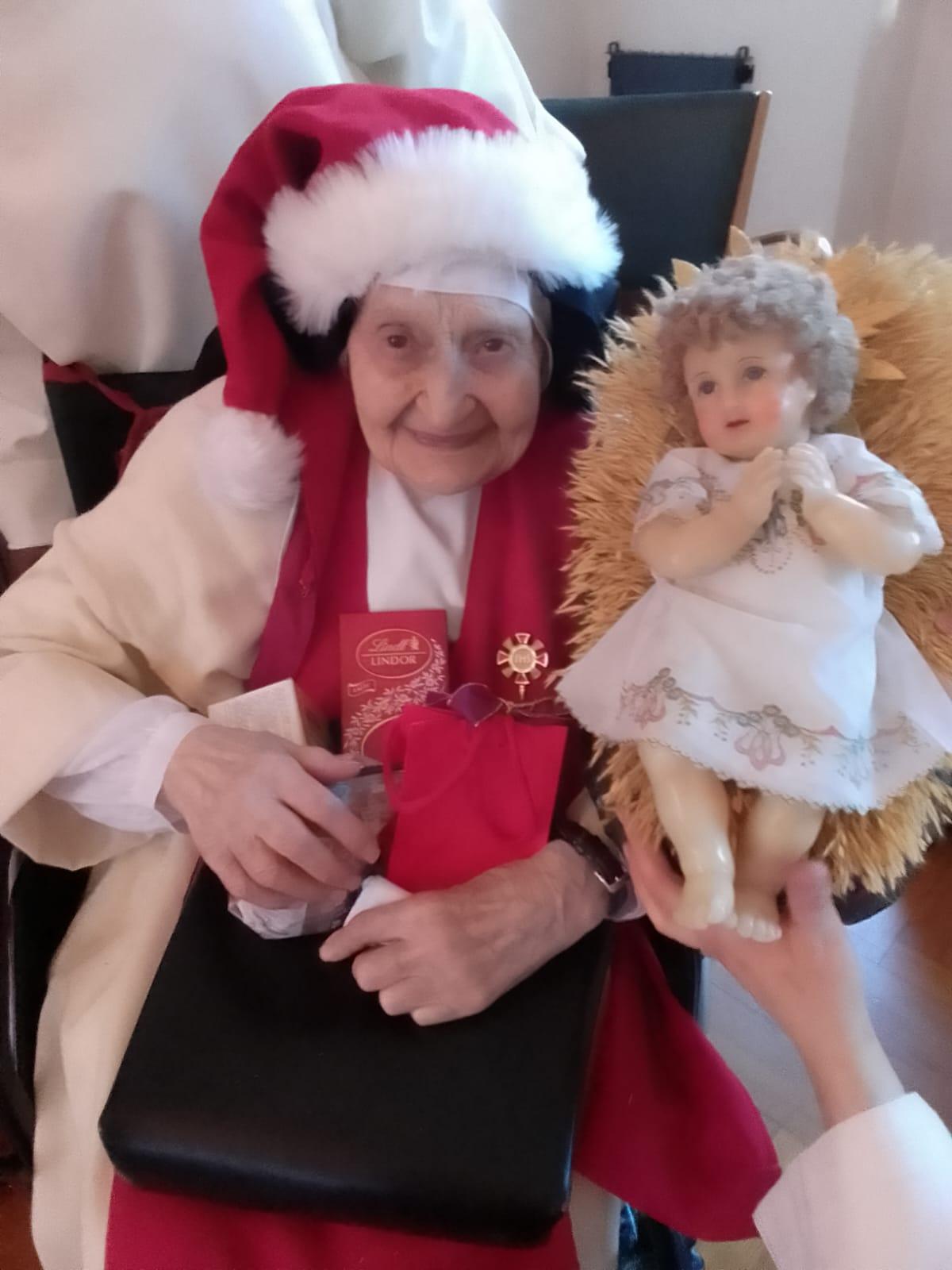 Doveva morire a 4 mesi, suor Anna Maria compie 105 anni: la sua storia ...