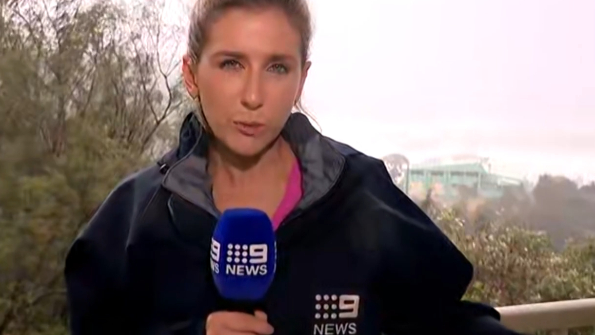 'Worst is yet to come': Stradbroke Island locals brace for cyclone