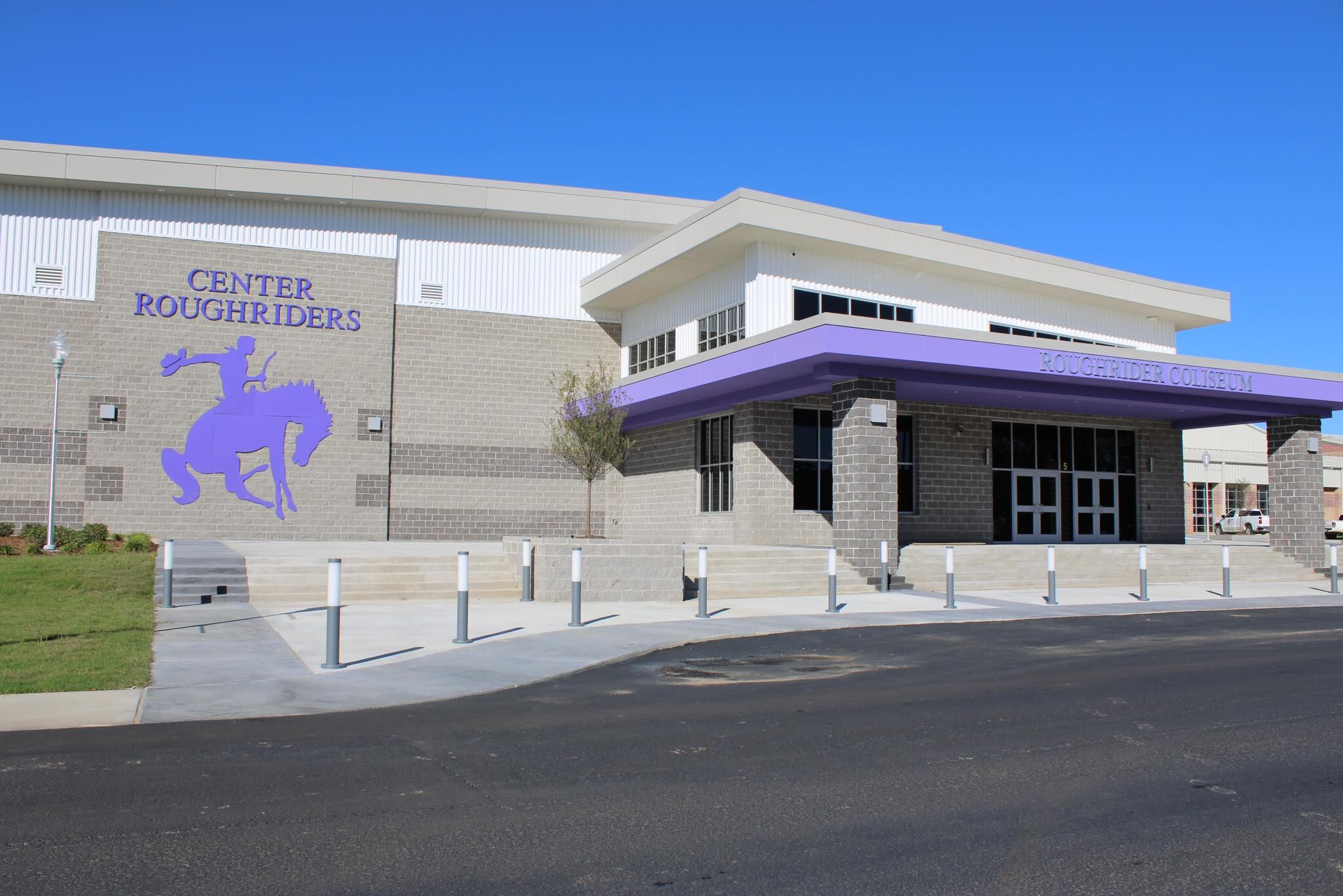 Center ISD school board votes to adopt 4-day school week