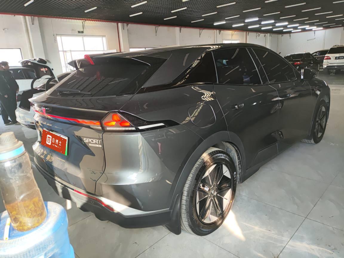 Discover the most popular baby names from your birth year