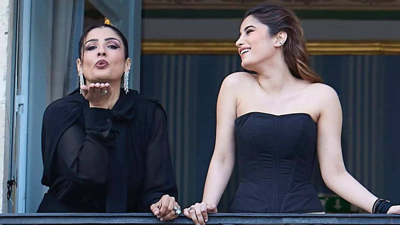 Raveena Tandon Slays Paris Fashion Week With Rasha Thadani, Fans In Awe ...