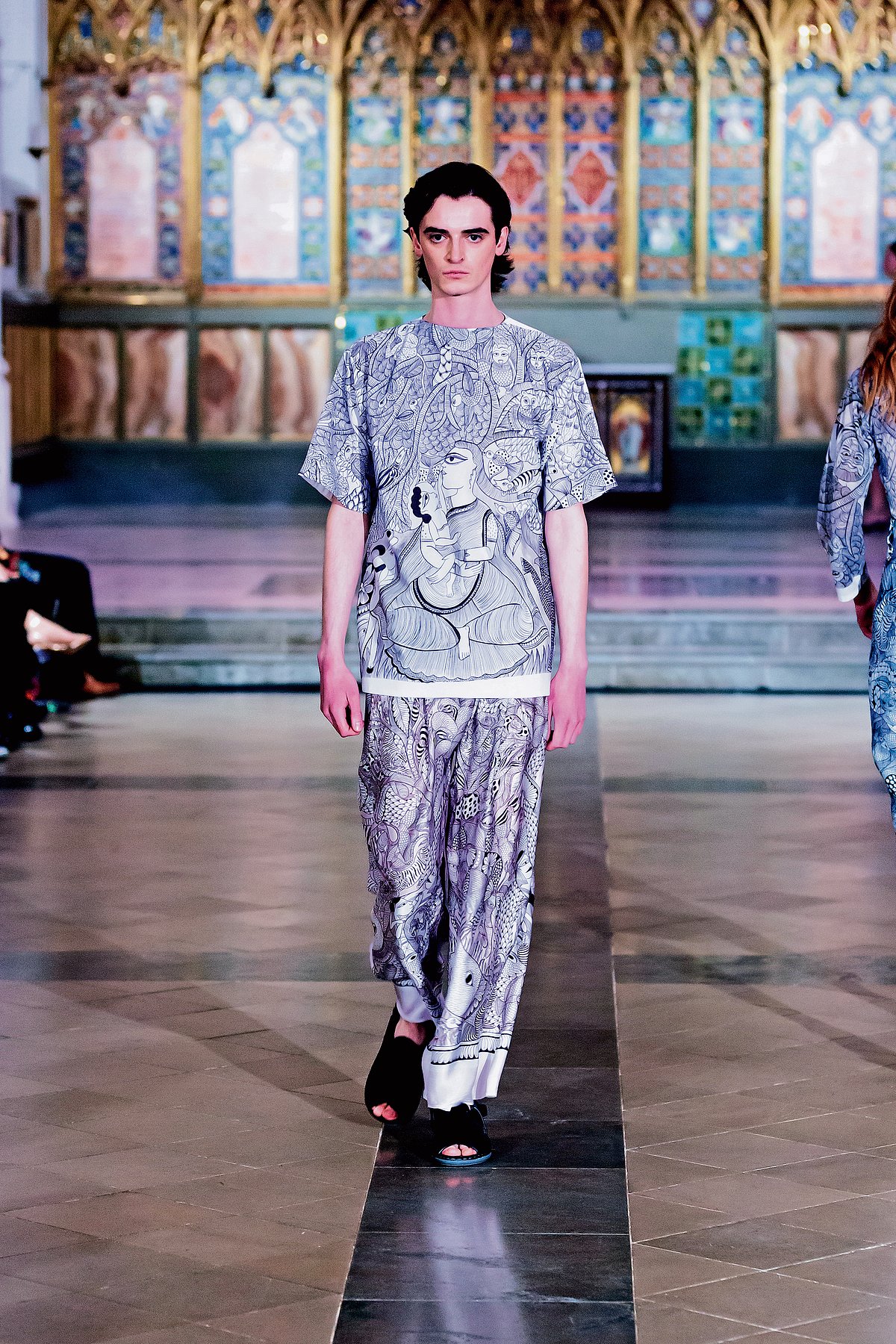 Aarti Vijay Gupta’s new collection is a fusion of tradition with modern ...