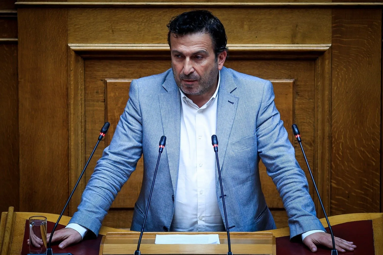 Στέφανος Παραστατίδης: Αναντικατάστατες μόνο η Δημοκρατία και η ...